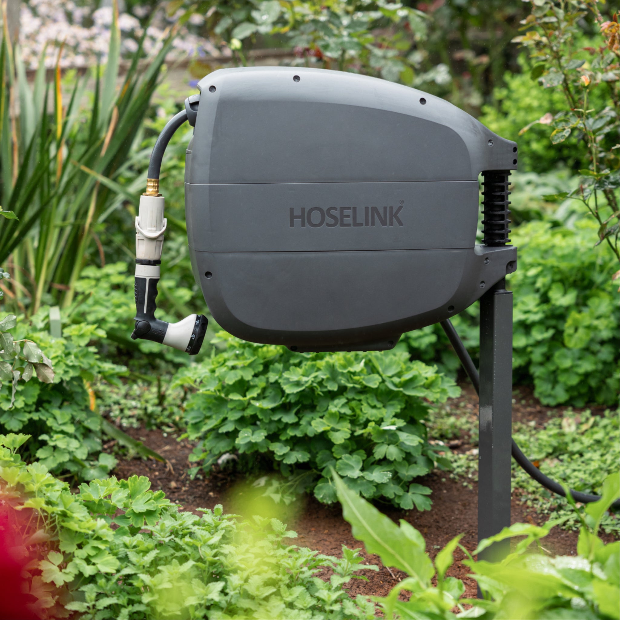 Hose Reel Mounting Post | Evolve Series | Hoselink – Hoselink USA