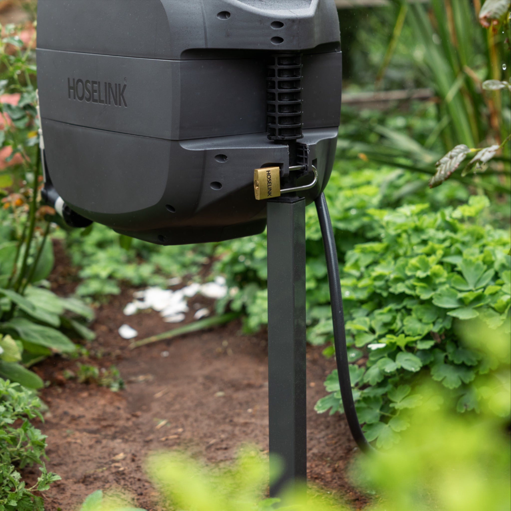 Hose Reel Mounting Post | Evolve Series | Hoselink – Hoselink USA