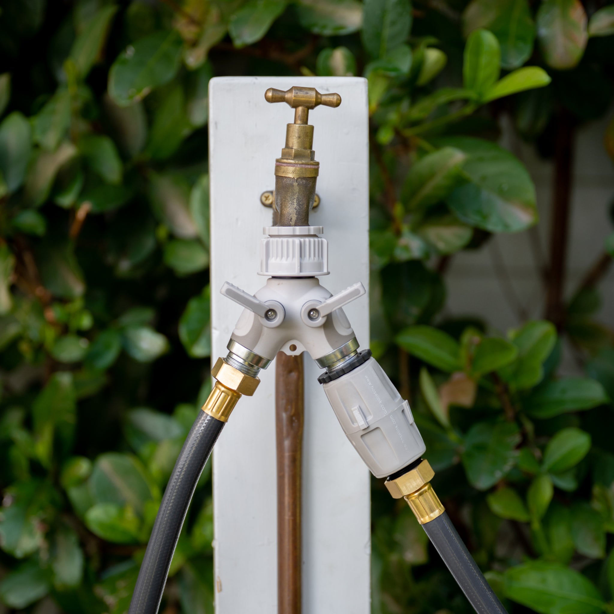 Easy Turn 2-Way Faucet Adapter | Garden Faucet | Hoselink USA